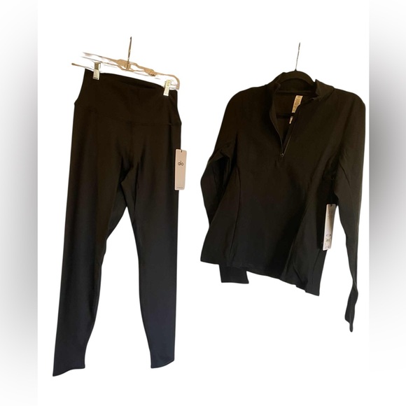 ALO Yoga | Pants & Jumpsuits | Nwt Alo Leggings And Pullover Set Black ...